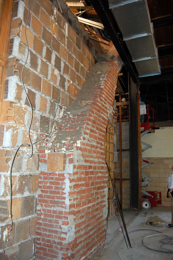 Another Strange Chimney - Kuhn Riddle Architects